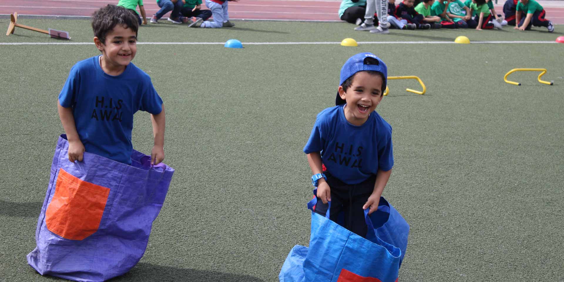 2017 kg rainbow day - Hawar International School